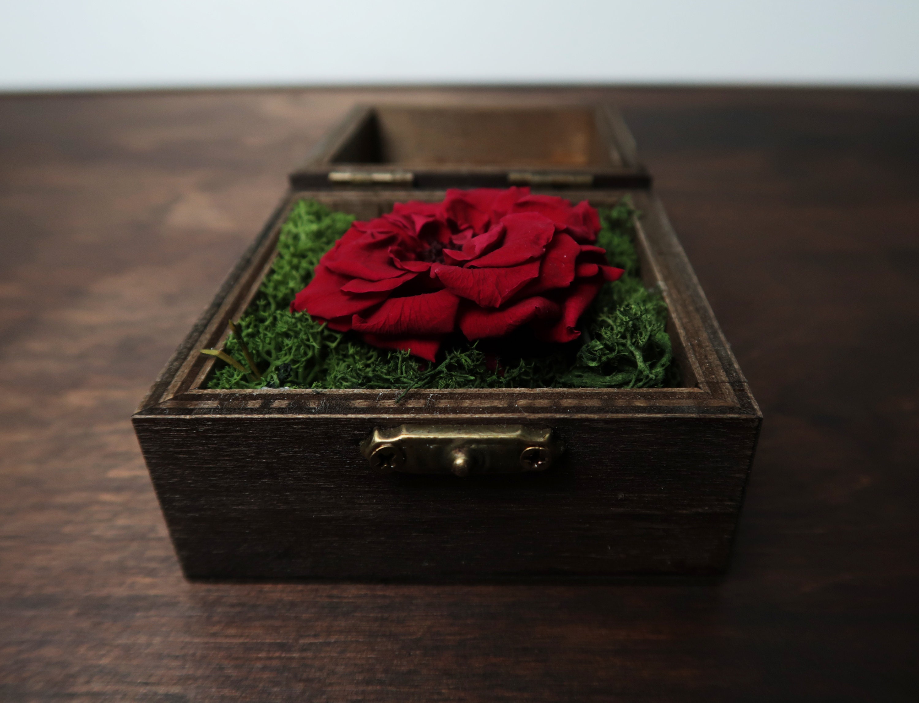 Red rose Wedding ring bearer engagement proposal box with | Etsy