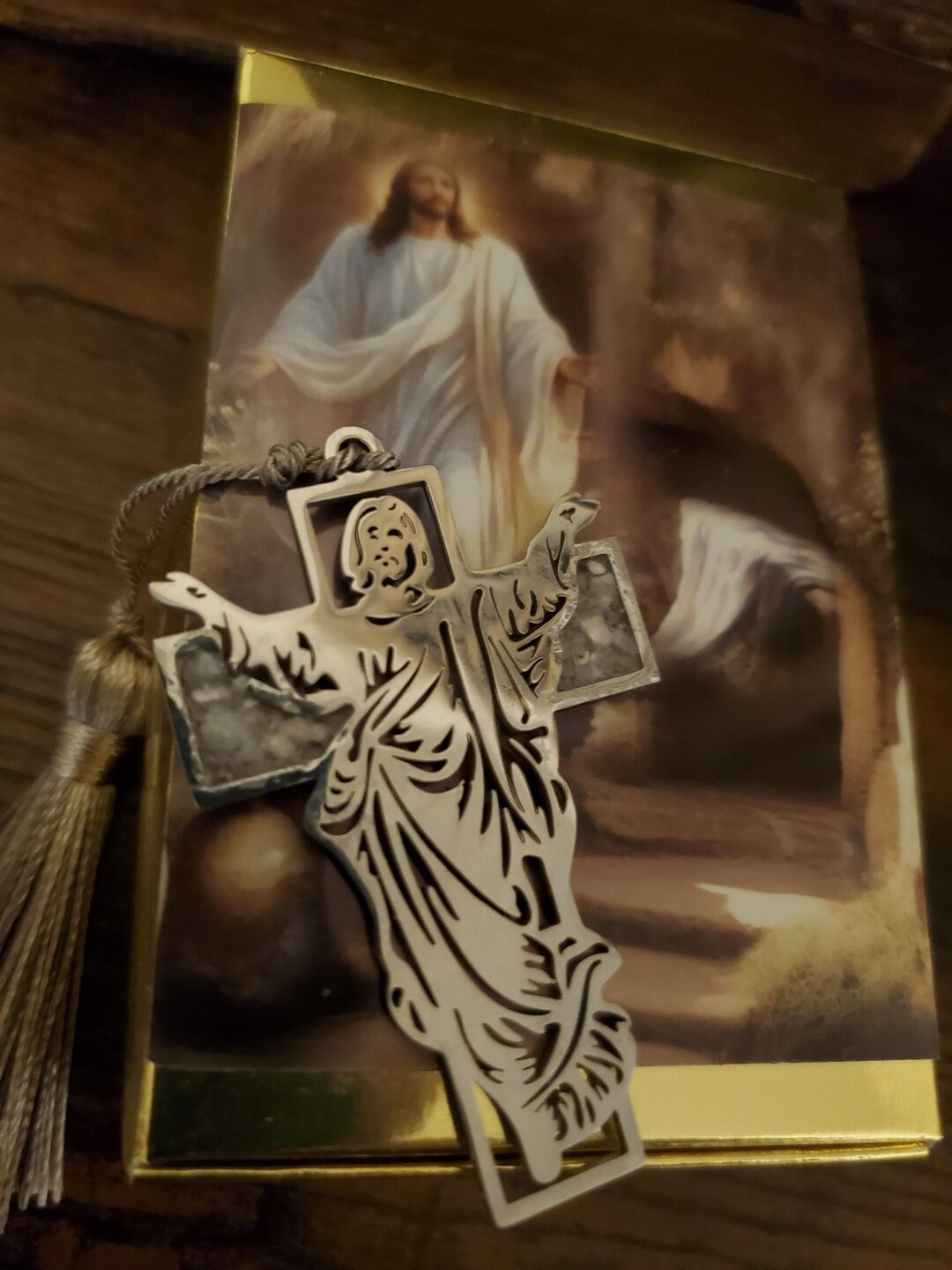 Risen Jesus Prayer Cross With Stones Tomb of Jesus Renovation Church of ...