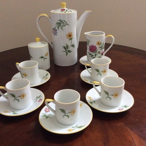 Pretty Sixteen Piece Schmid Flower Design Folio Tea Set. - Etsy