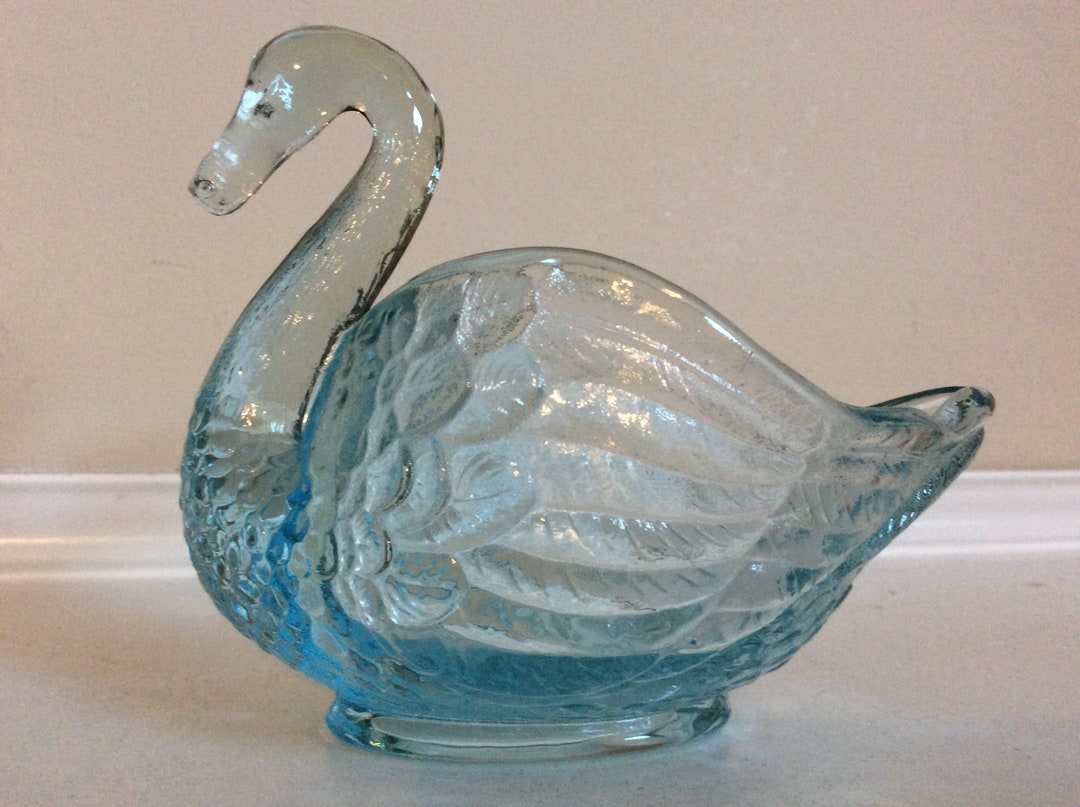 Blue Glass Swan: Imperial Glass. - Etsy
