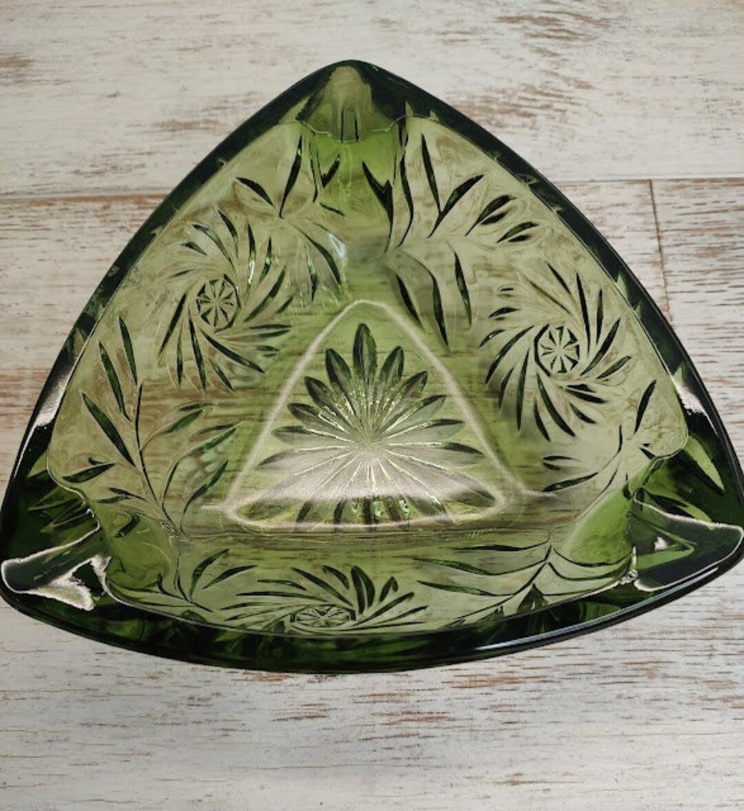 Hazel Atlas Triangle Green Glass Ashtray MCM Decor 1960 Ashtray Green ...