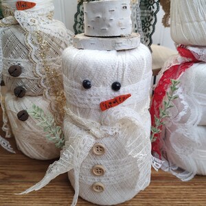 Crochet Thread Spool Snowmen ~ Whimsical Snowman ~ Sewer's Snowman - Etsy