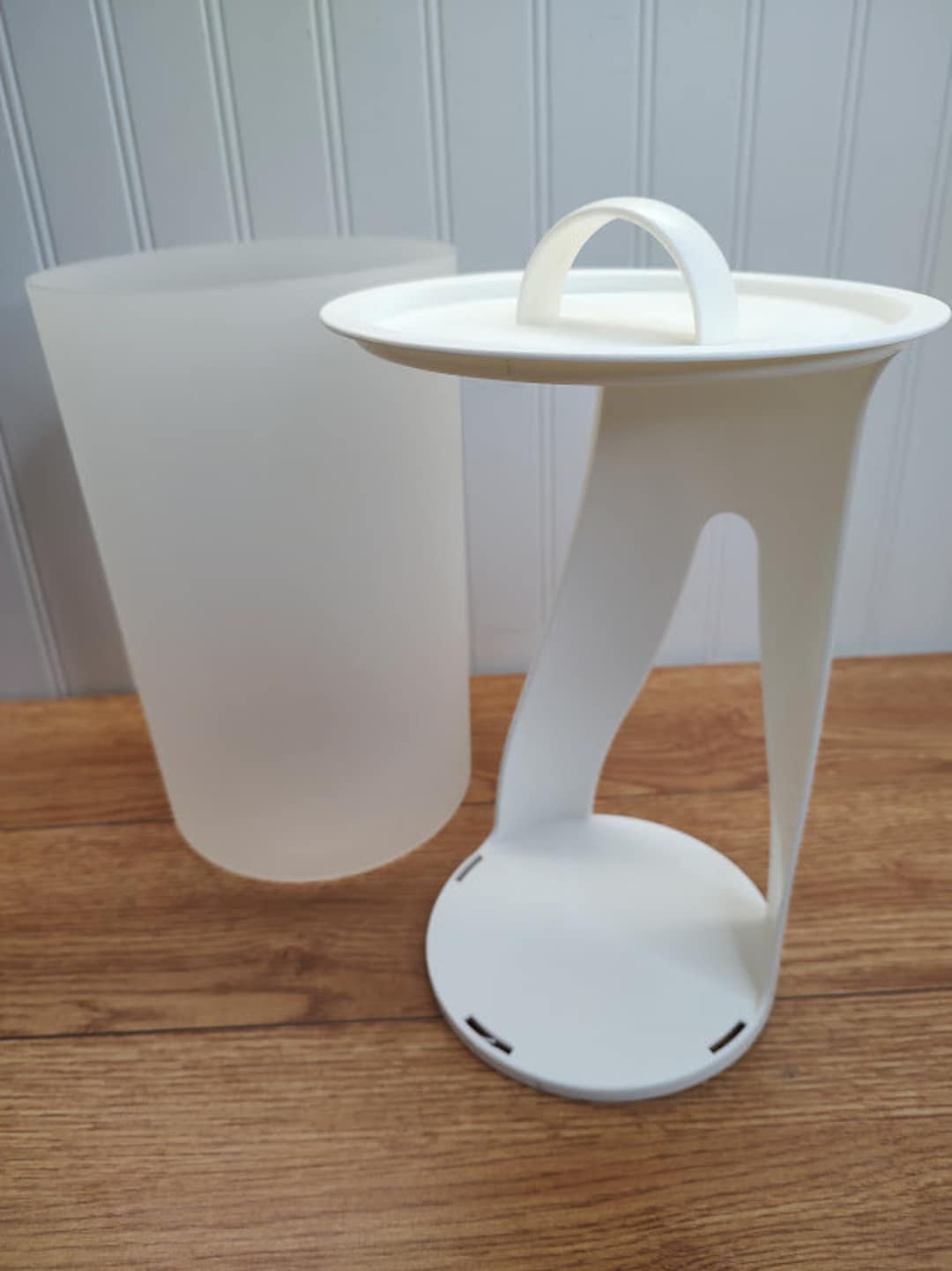 Tupperware Bagelstor - Bagel Doughnut Keeper Taker Dispenser # 3501 - Etsy
