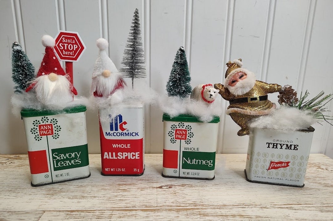 Vintage Christmas Spice Tin ~ Vintage Christmas Kitchen ~ Decorated ...