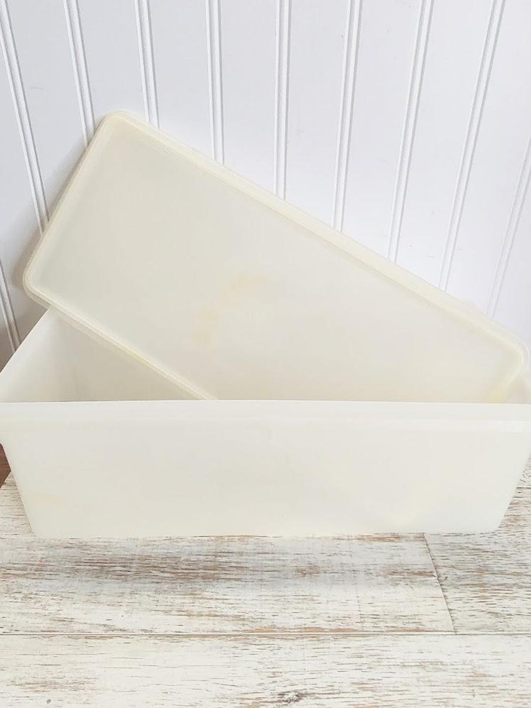 Vintage Tupperware Sheer Jumbo Bread Server 606 Large Cracker Storage ...