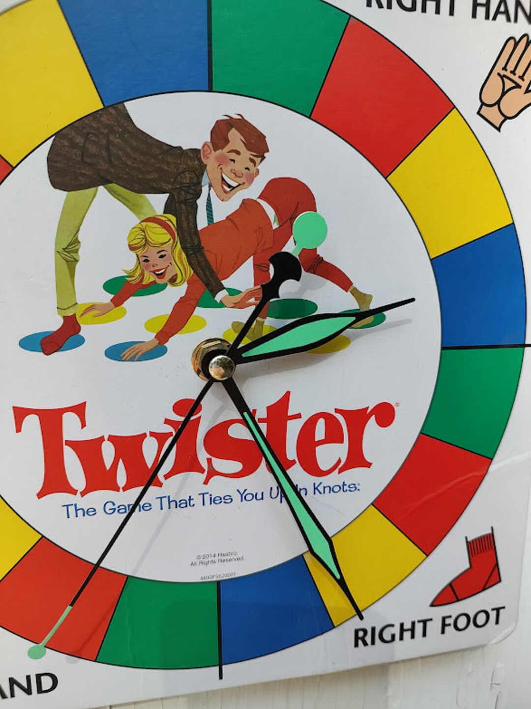 Upcycled TWISTER Game Clock / Twister Time // Game Room Clock - Etsy