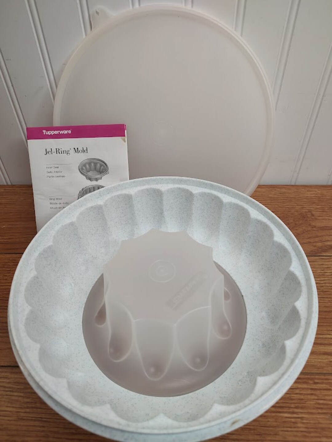 Vintage Tupperware Speckled Jell-o Ring Mold, Jell-a-ring, Speckled ...