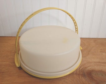 TUPPERWARE White Sheer Lid 10 Round Cake Taker Traveling Cake Harvest ...