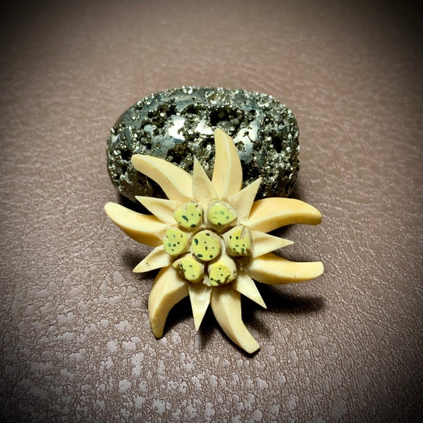 Edelweiss Brooch - Etsy