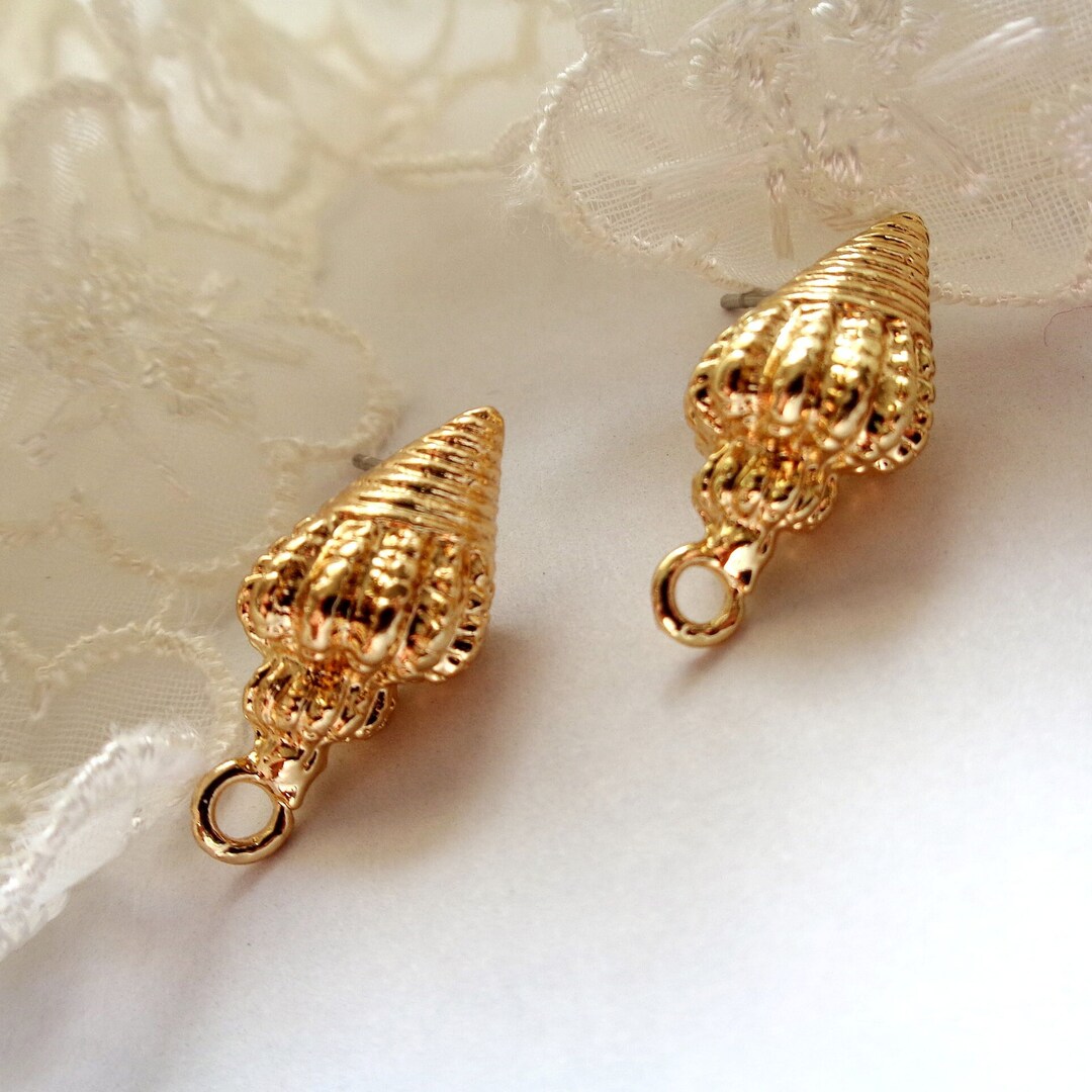 RARE CONQUE SHELL Earring Studs, With Ring, Structured Gold, 19x10mm ...