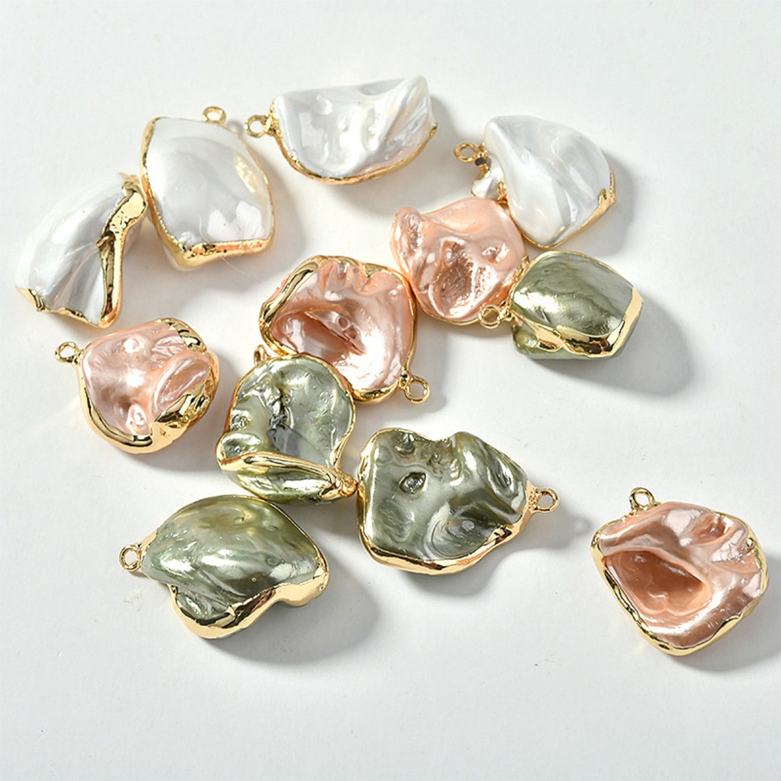 5PCS Natural Irregular Freshwater Pearls PendantGold Edge | Etsy