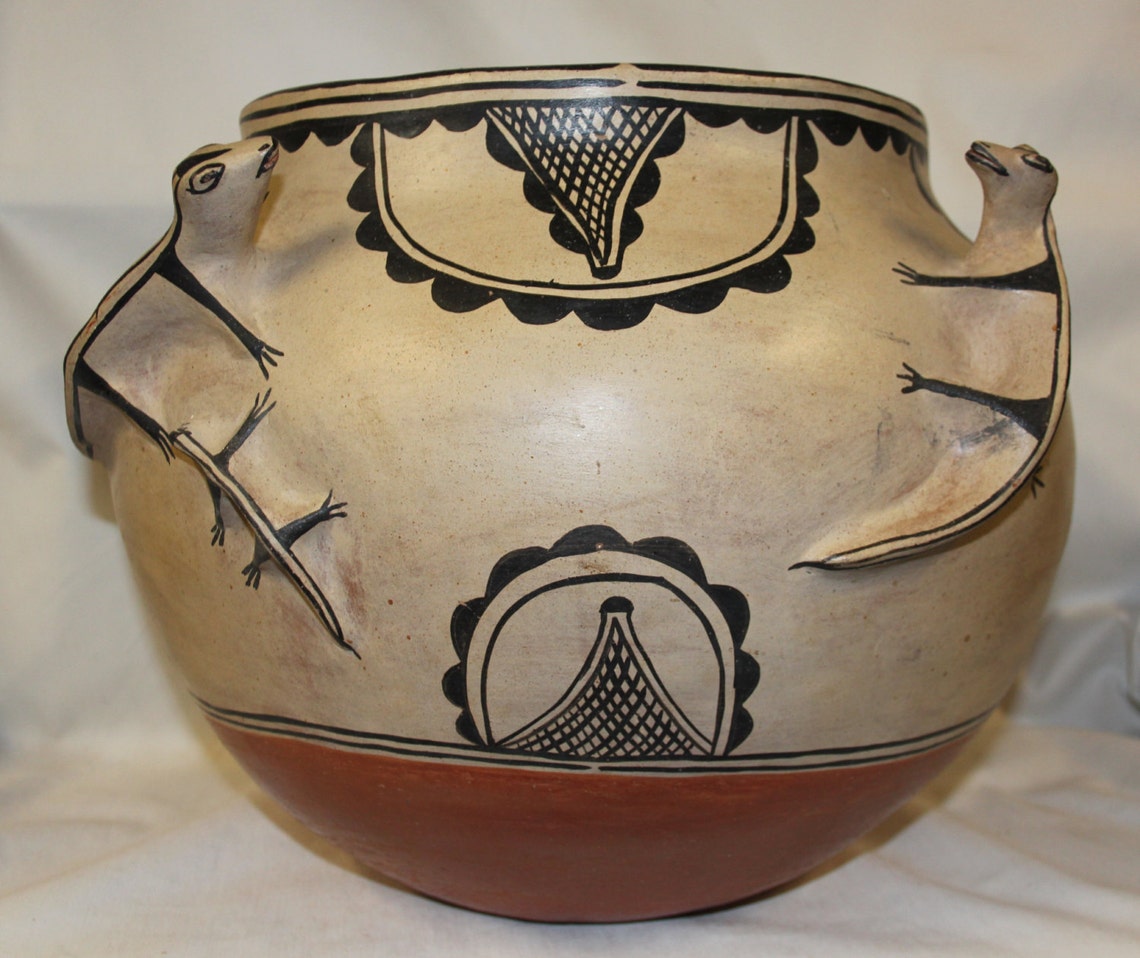 Lizard Pottery : Extraordinary Very Large Cochiti Lizard Pot, by ...