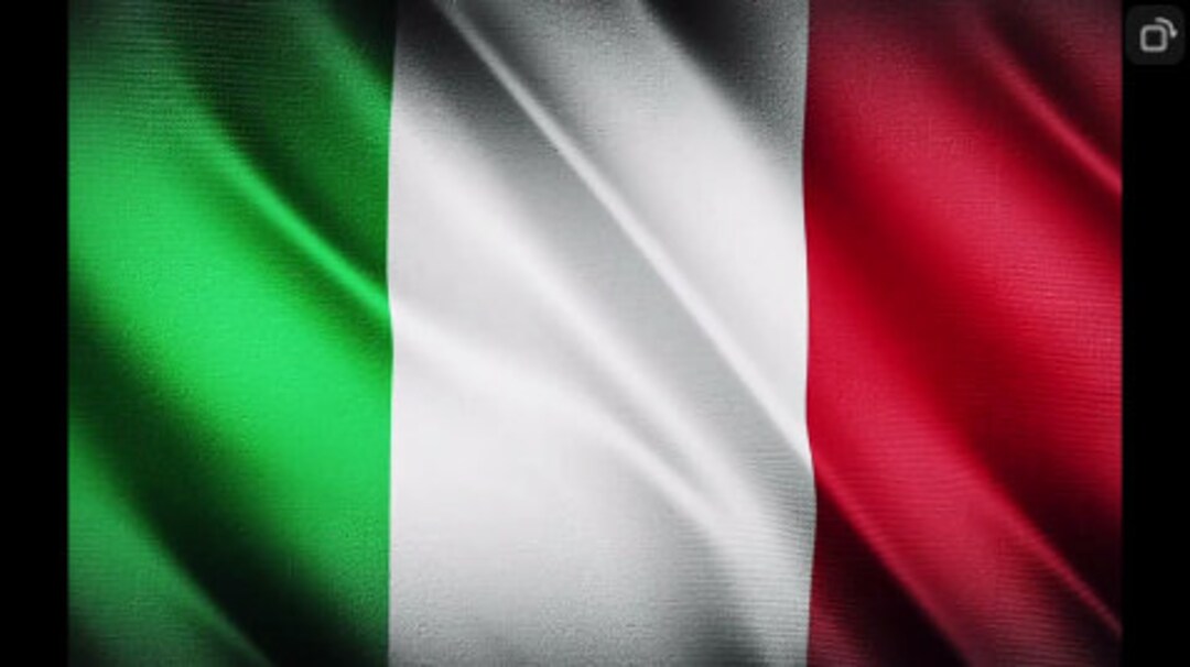 Motion/moving Italy Pride Flag Waiving Animated Looping Virtual Zoom ...