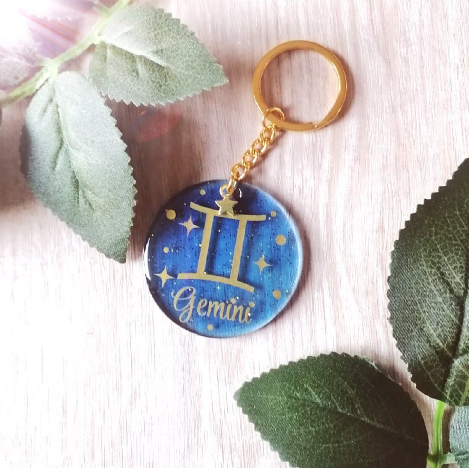 Zodiac Star Sign Keyring - Resin Glitter - Gold Silver - Zodiac Gift ...
