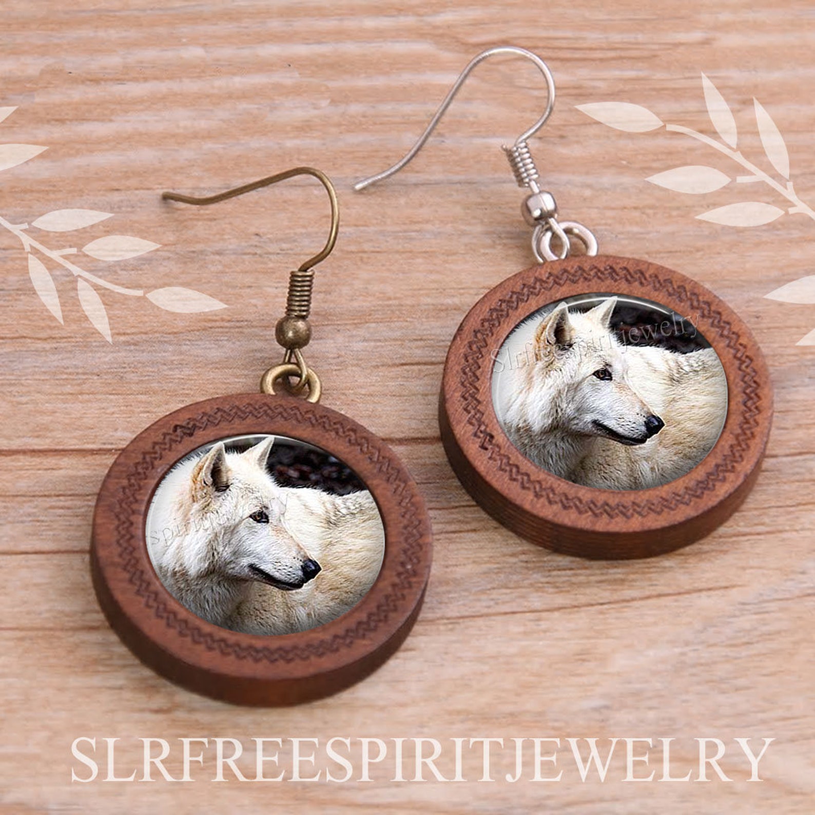 White Wolf Spirit Animal Necklace Nature Jewelry Wisdom | Etsy