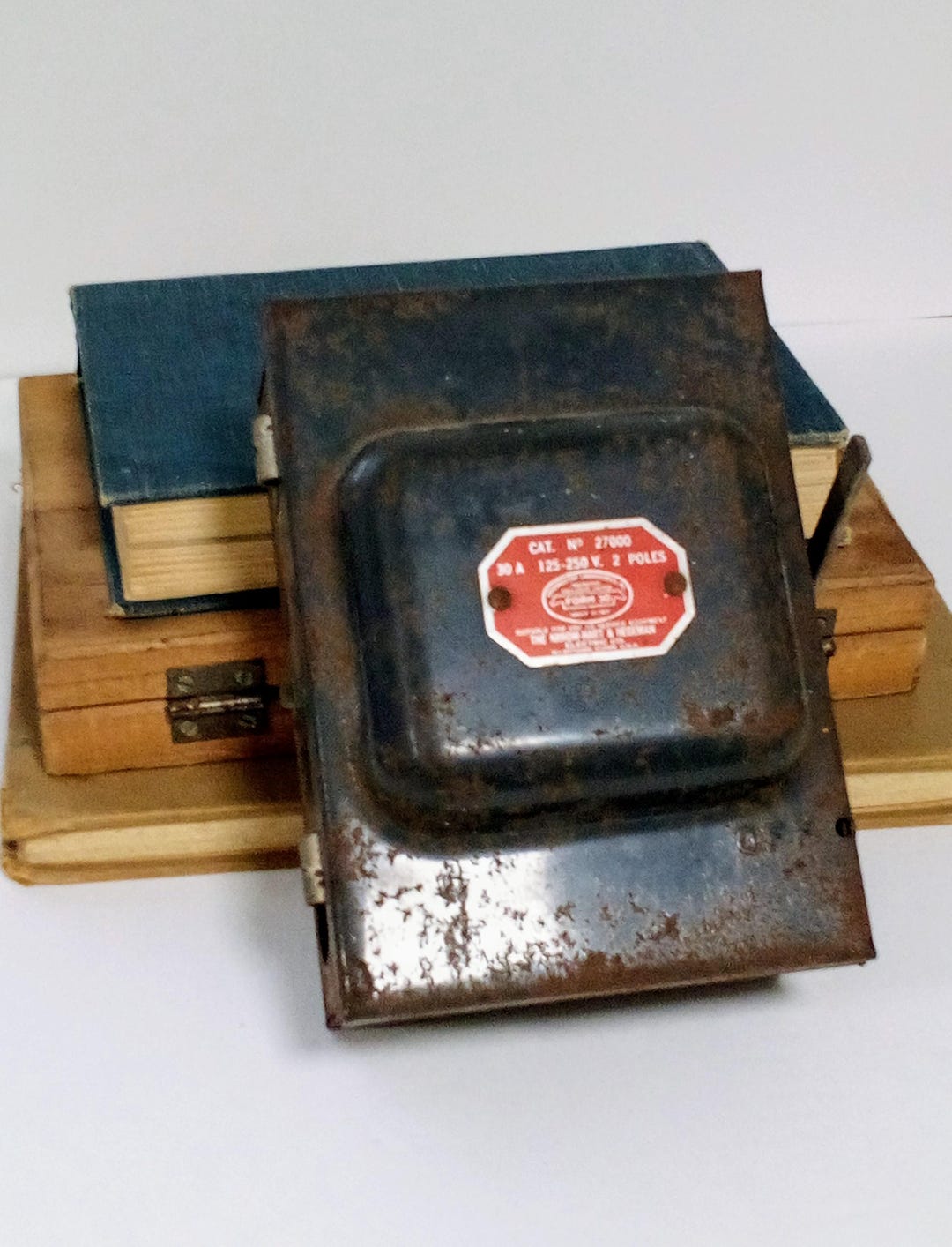 VTG Metal Fuse Box With Two Glass Fuses - Etsy