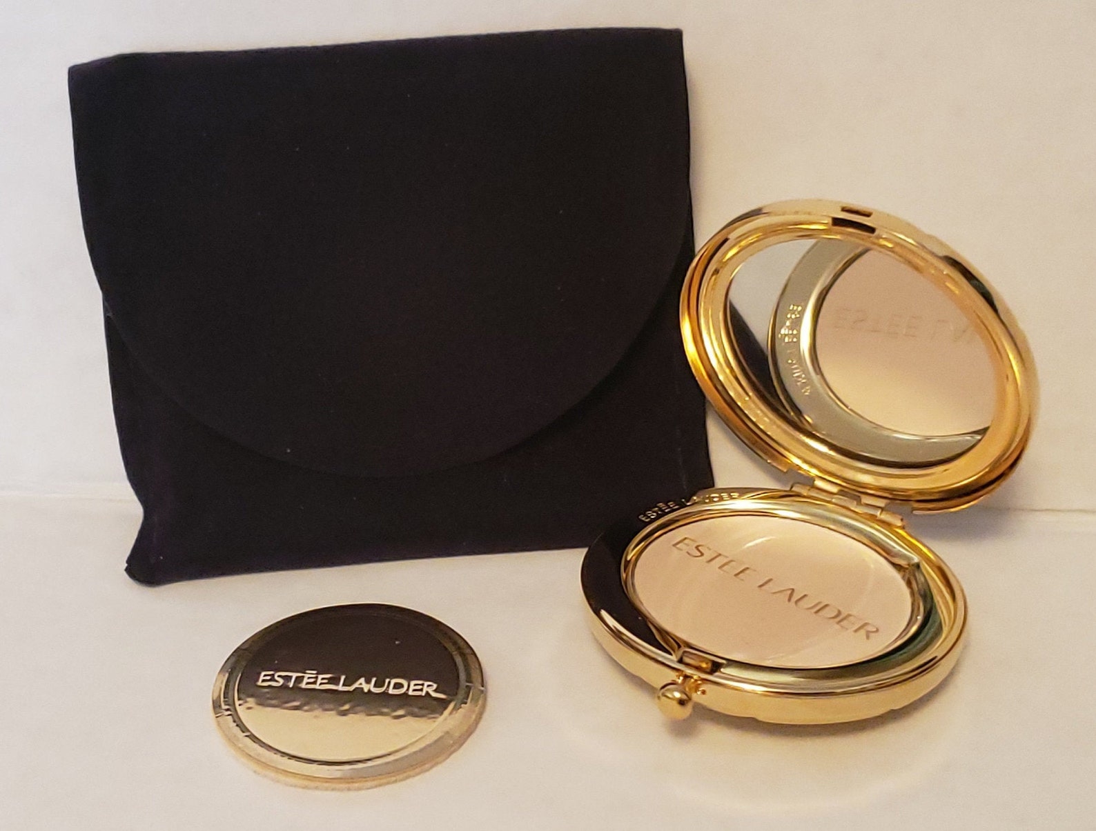 Estee Lauder Golden Compact, Lucidity Translucent Pressed Powder, Item ...