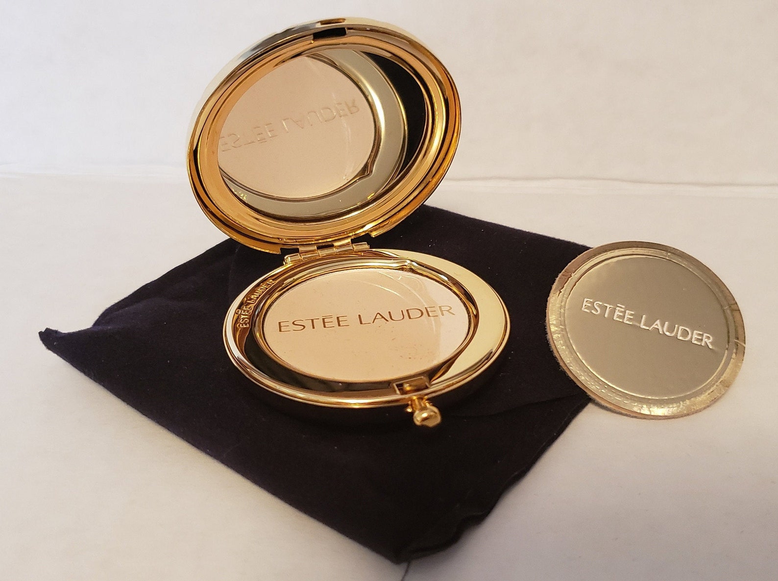 Estee Lauder Golden Compact, Lucidity Translucent Pressed Powder, Item ...