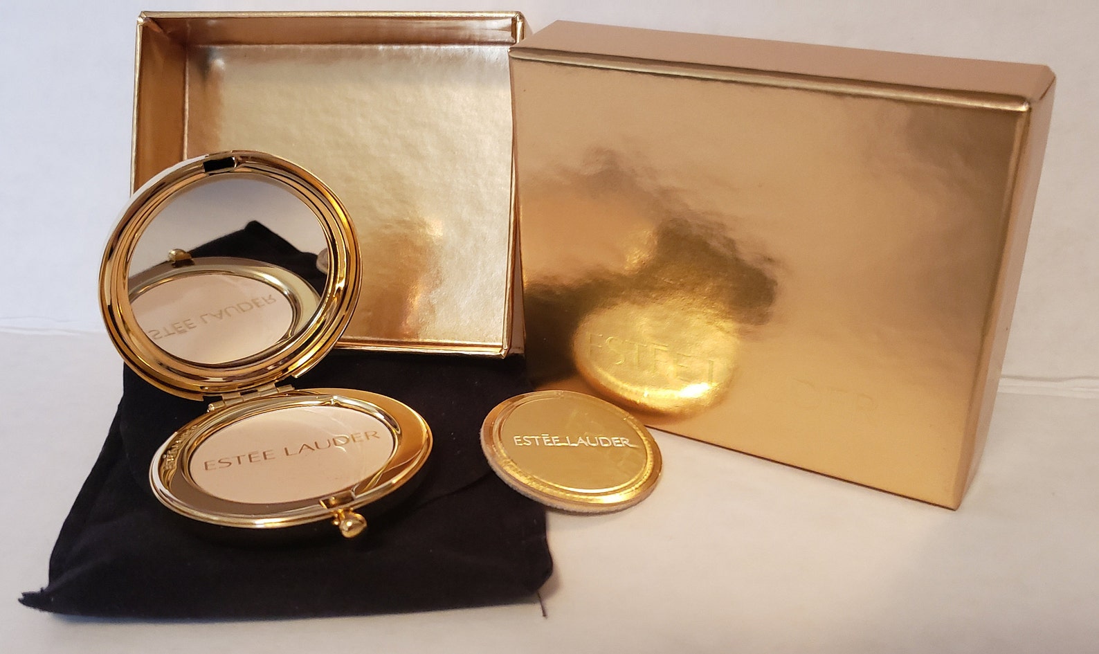 Estee Lauder Golden Compact, Lucidity Translucent Pressed Powder, Item ...