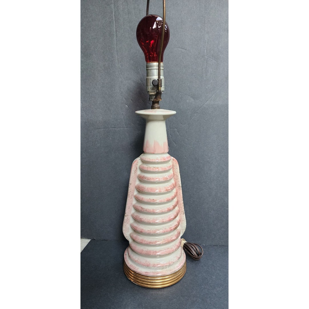 Vintage 1950s Atomic Pink and Gold Ribbed Texture Ceramic Table Lamp ...