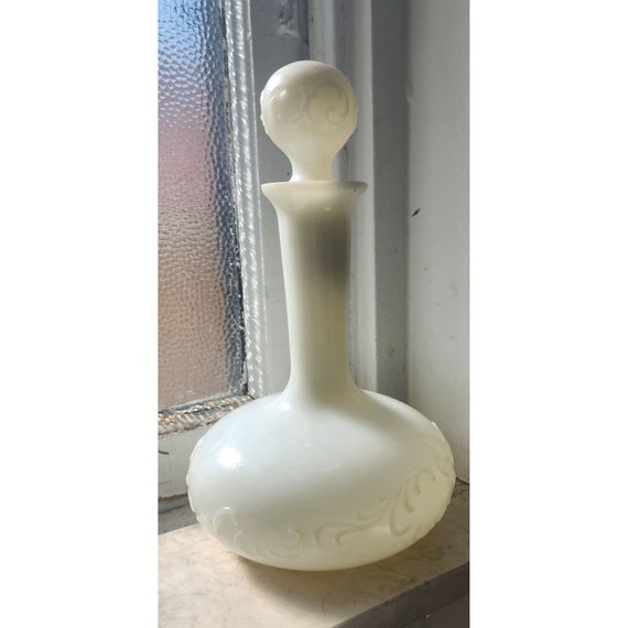 Antique Late 19th Century Victorian Milk Glass Milk L… - Gem