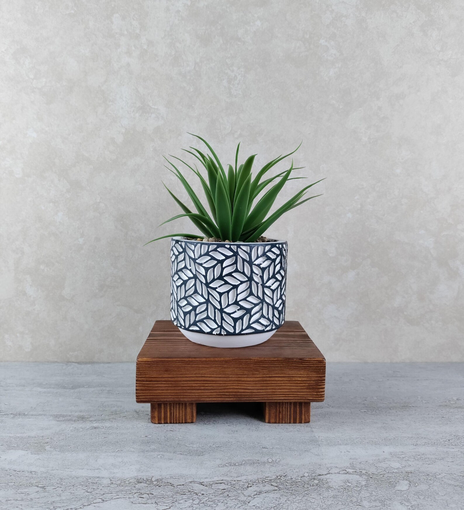 Small Wood Riser, Wood Plant Stand, Wood Pedestal, Decorative Wood ...