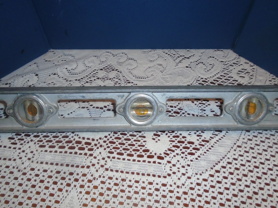 Vintage Aluminum 2 Ft Level, 24 Inch Level - Etsy