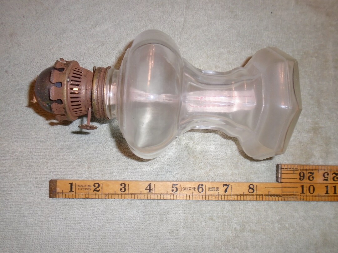 Vintage Taiwan Made Oil Lamp - Etsy