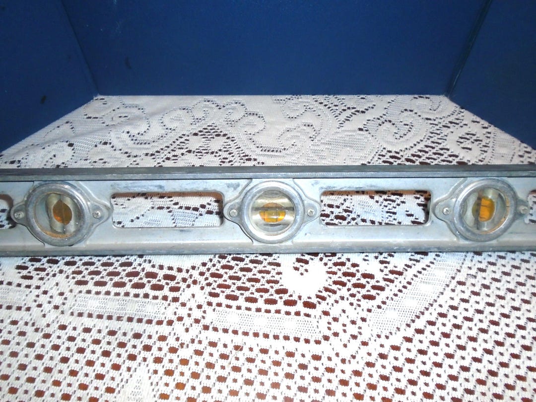 Vintage Aluminum 2 Ft Level, 24 Inch Level - Etsy