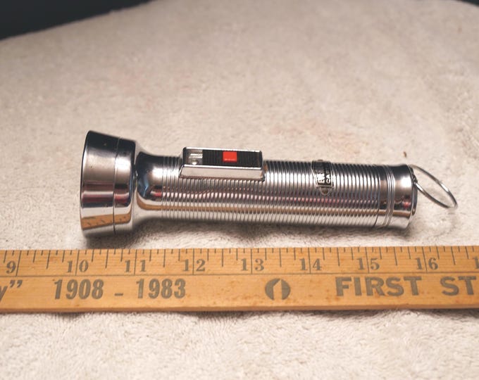 Vintage Eveready Captain Flashlight - Etsy