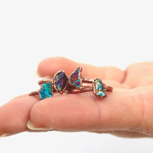 Peacock Ore Ring // Chalcopyrite Ring // Raw Stone Ring // - Etsy