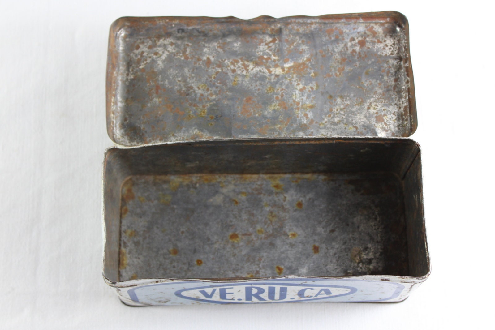 French vintage tin. old rusty tin 'Ve.Ru.Ca' | Etsy