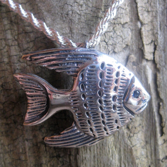 blue sapphire eye TROPICAL angel FISH PENDANT brooch … - Gem