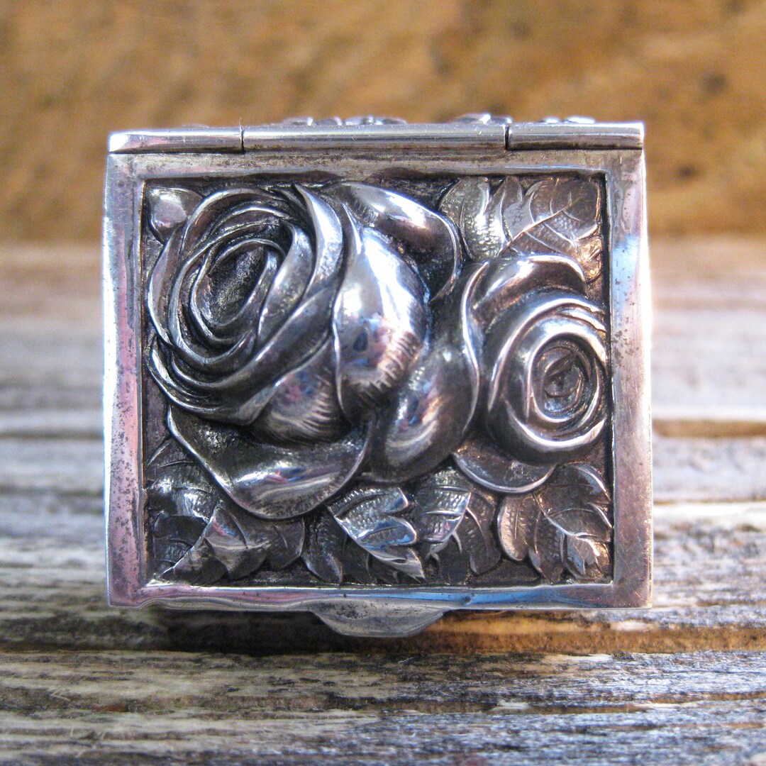 Sterling ROSES PILL Med BOX Snuff Stash, Floral. Collectible Artisan ...