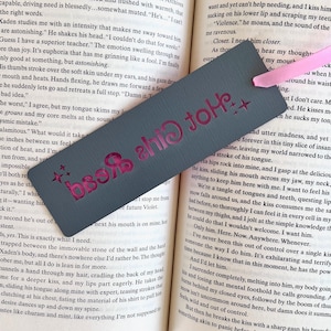 Hot Girls Read Bookmark - Pink Acrylic Girly Bookmark - Book Lover Gift ...