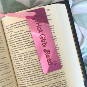 Hot Girls Read Bookmark - Pink Acrylic Girly Bookmark - Book Lover Gift ...