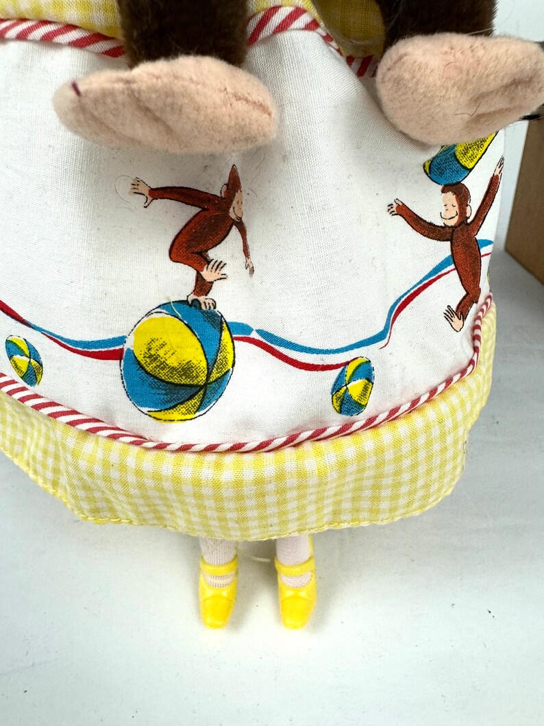 Vintage Barbie 2000 Curious George Collectors Edition Keepsake ...