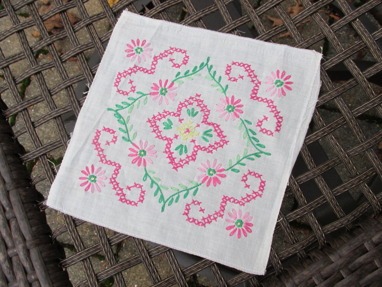 Linen Squares 24 Embroidered Squares for Quilts, Coverlets or ...