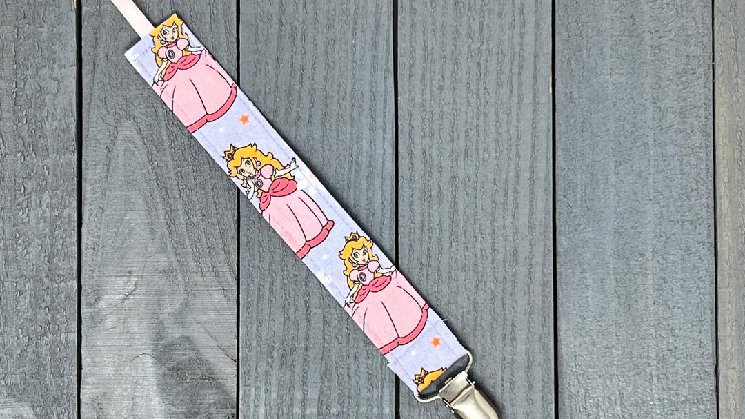 Princess Peach Pacifier Clip / Super Mario Brothers Binky Holder - Etsy