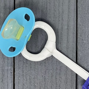 Bluey Pacifier Clip / Universal Fabric Binky Keeper - Etsy