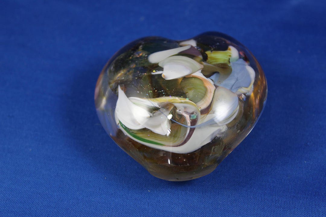 Art Glass Heart Paperweight, R in Shield Makers Mark, Signed Art Glass ...