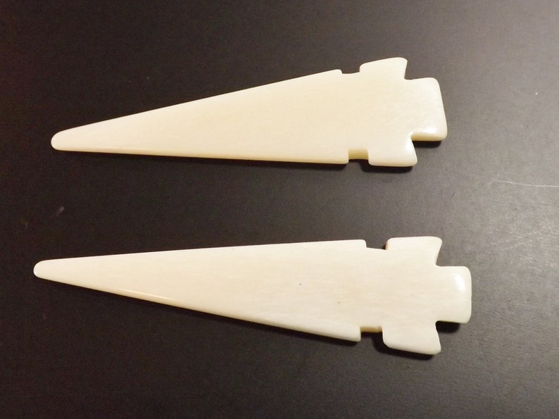 2 Carved Bone Arrowheads Spear Point Natural Supplies Bone - Etsy