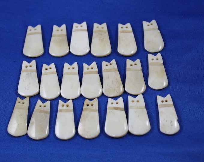 18 Carved Bone Teeth, Replica Elk Teeth, for Replica Crow Dress, Native ...