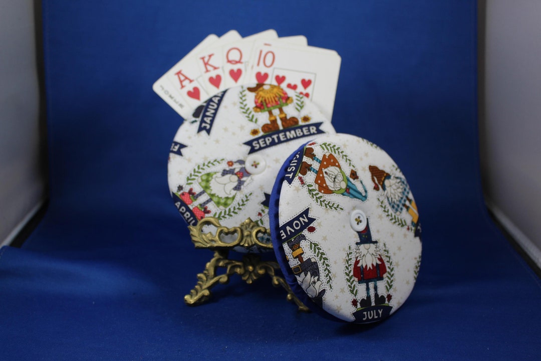 Playing Card Holder for Arthritic Hands, Padded Holder for Card Games ...