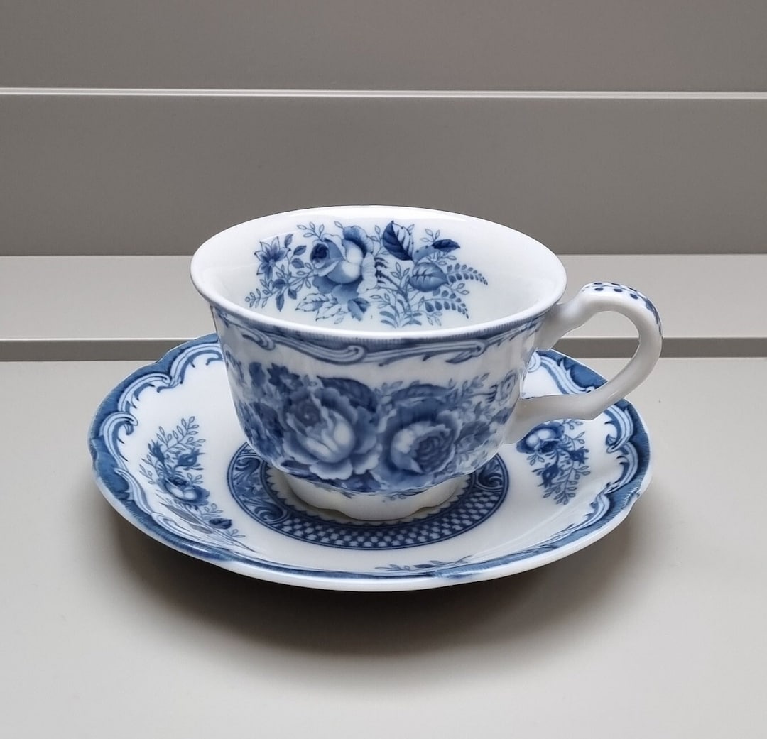 Vintage CHATHAM MARUTA JAPAN Kasuga Ware Tea Cup and Saucer Set Blue ...