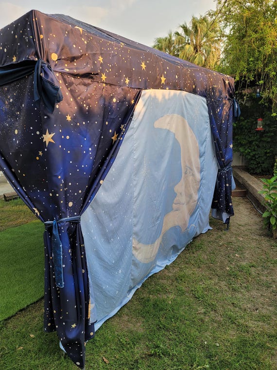 Galaxy canopy store