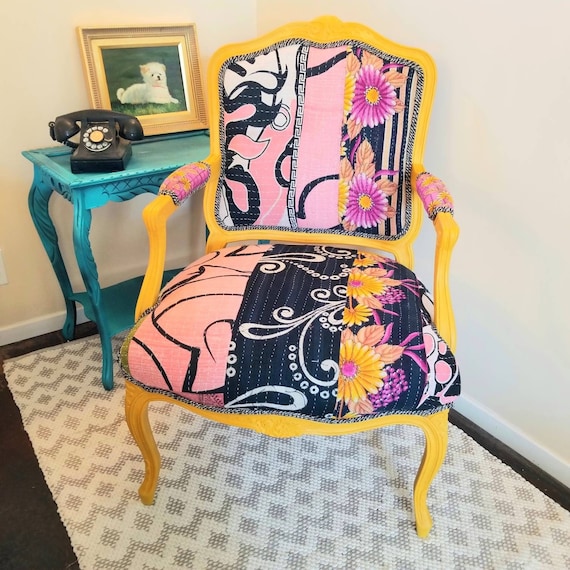 Side accent chairs store