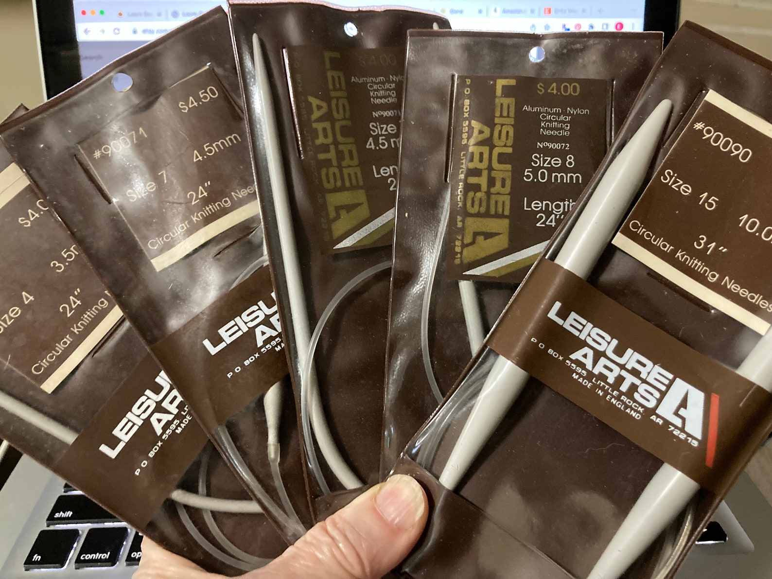 Circular Knitting Needles Choice of Size and Length....knitting in the ...