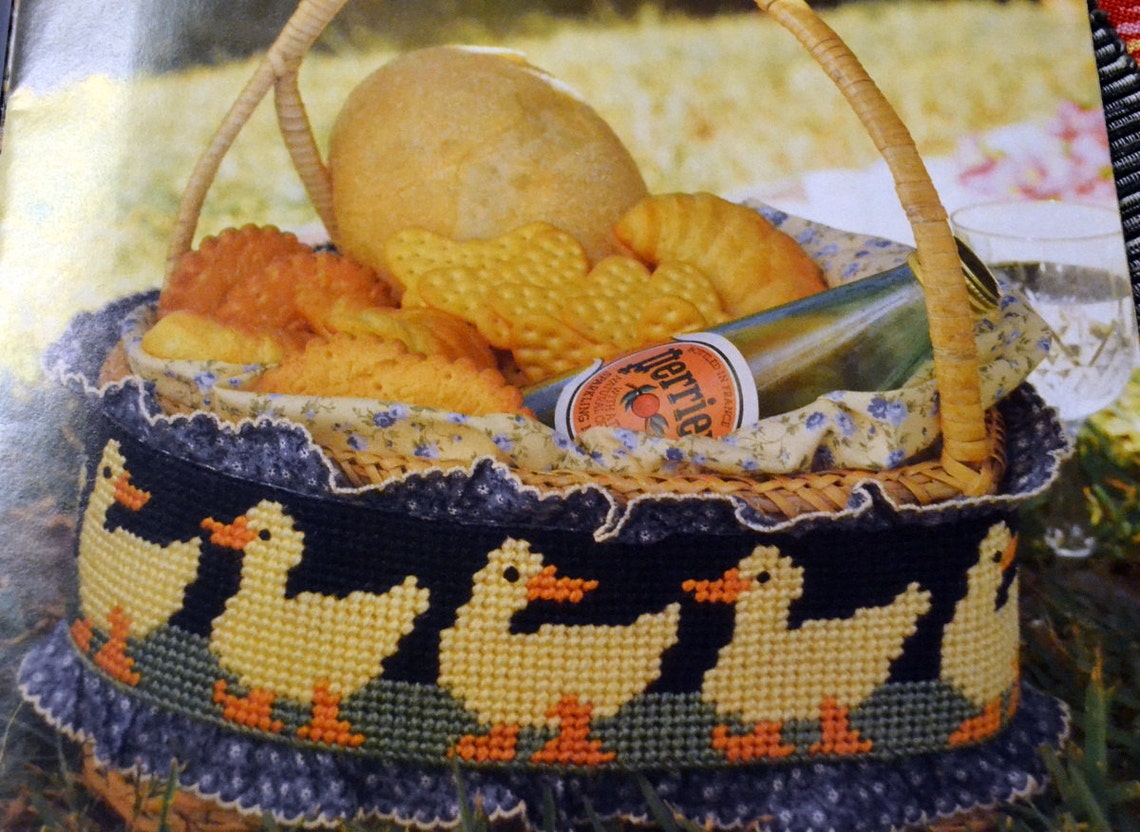 Needlepoint quick and Easy Plastic Canvas Needlepoint Pattern Fiber Art ...