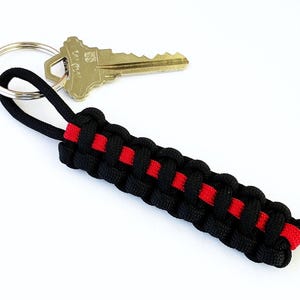 Firefighter Keychain - Firefighter Gift - Thin Red Line Paracord ...